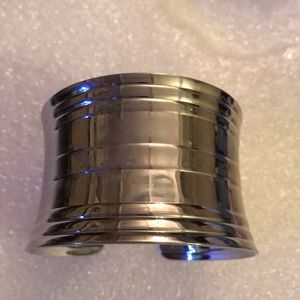 Lia Sophia | Jewelry | Lia Sophia Cuff | Poshmark